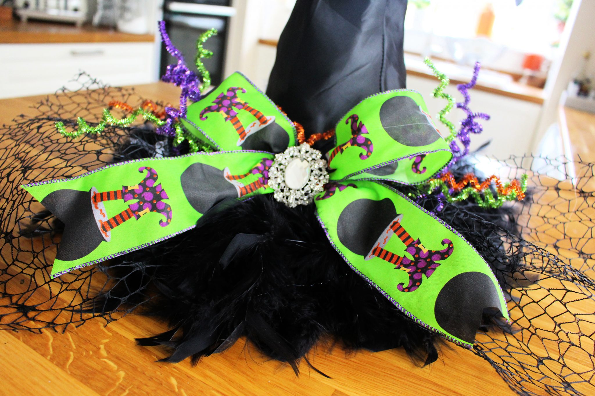 £1 Witch Hat Halloween Centrepiece - Once a Duckling
