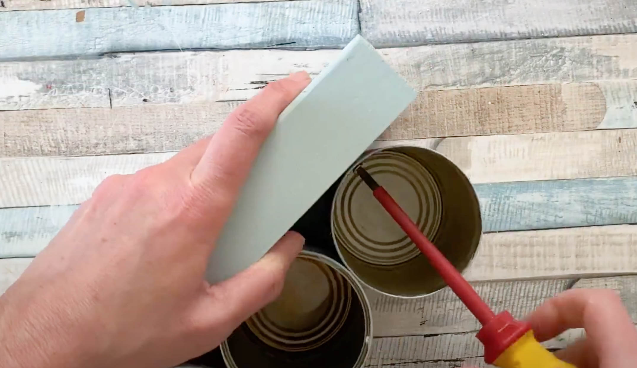 DIY Fun BBQ caddy made with some old tins - Once a Duckling